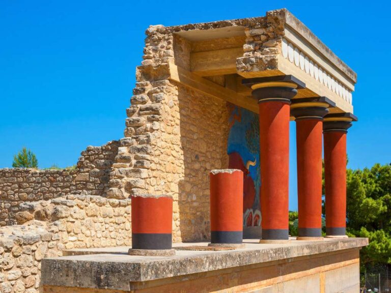 Adventures with Sarah | Blog | Our guide to Knossos Palace, Crete