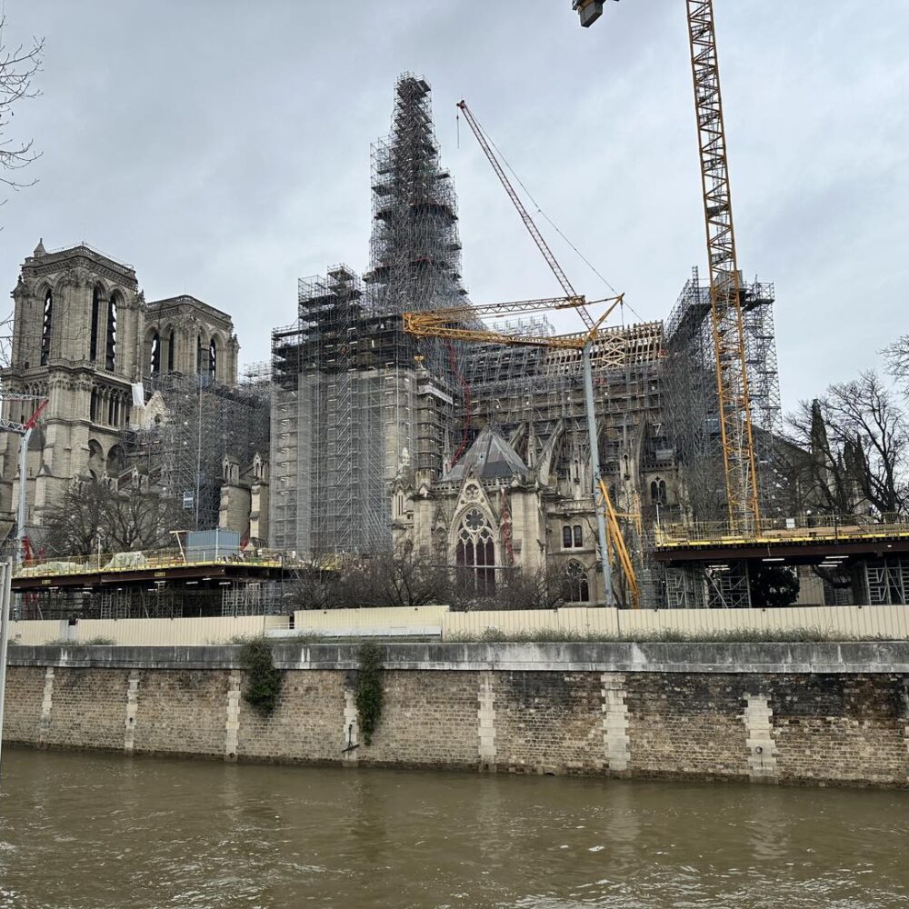 Adventures with Sarah | Tours | Staycation Paris Christmas 2024
