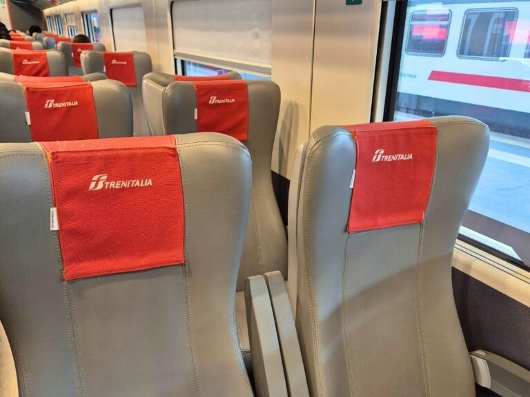 Adventures with Sarah | Blog | How to take the trains in Europe